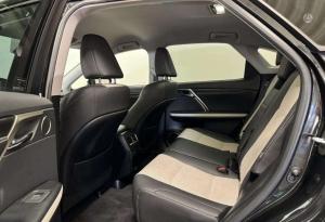 Melns Lexus RX 450h 2021 Viļņa, ar dzinēja tilpumu 3.46 L un nobraukumu 102 tūkst. km par 41500 €, foto 16 vietnē AUTOMOTO.COM.LV