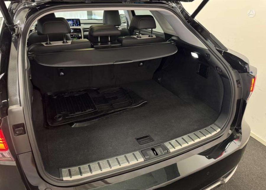 Melns Lexus RX 450h 2021 Viļņa, ar dzinēja tilpumu 3.46 L un nobraukumu 102 tūkst. km par 41500 €, foto 20 vietnē AUTOMOTO.COM.LV