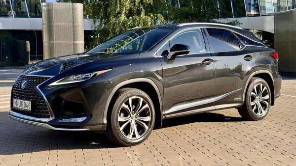 Melns Lexus RX 450h 2021 Viļņa, ar dzinēja tilpumu 3.46 L un nobraukumu 99 tūkst. km par 44300 €, foto 7 vietnē AUTOMOTO.COM.LV