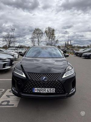 Melns Lexus RX 450h 2022 Viļņa, ar dzinēja tilpumu 3.46 L un nobraukumu 92 tūkst. km par 47000 €, foto 6 vietnē AUTOMOTO.COM.LV