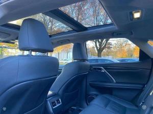 Black Lexus RX 450h 2022 in Vilnius, with an engine capacity of 3.46 L and mileage of 93 thousand km for 47000 €, photo 9 on AUTOMOTO.COM.LV
