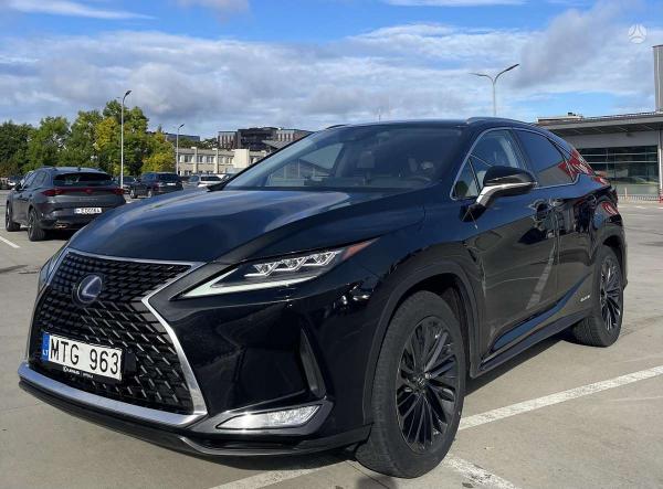 Black Lexus RX 450h 2022 in Vilnius, with an engine capacity of 3.46 L and mileage of 160 thousand km for 37500 €, photo 1 on AUTOMOTO.COM.LV