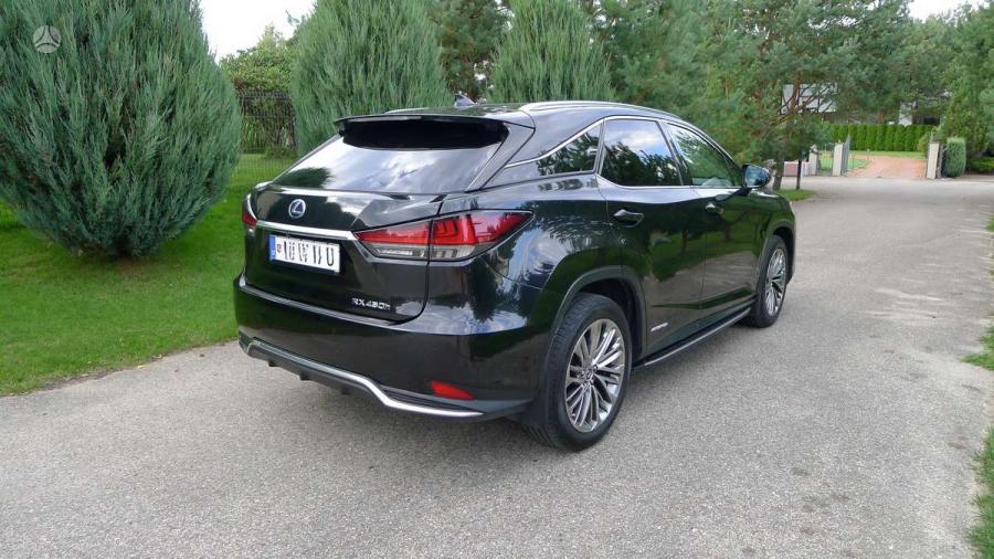 Black Lexus RX 450h 2022 in Vilnius, with an engine capacity of 3.46 L and mileage of 65 thousand km for 44700 €, photo 4 on AUTOMOTO.COM.LV