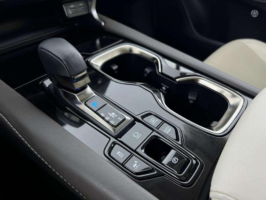 Melns Lexus RX 450h 2024 Viļņa, ar dzinēja tilpumu 2.49 L un nobraukumu 34 tūkst. km par 71000 €, foto 15 vietnē AUTOMOTO.COM.LV