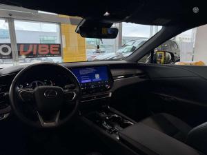 Melns Lexus RX 450h 2024 Viļņa, ar dzinēja tilpumu 2.49 L un nobraukumu 24 tūkst. km par 68666 €, foto 17 vietnē AUTOMOTO.COM.LV