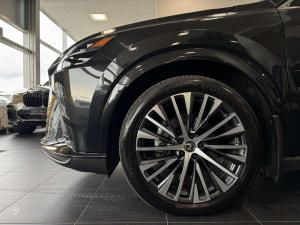 Melns Lexus RX 450h 2024 Viļņa, ar dzinēja tilpumu 2.49 L un nobraukumu 24 tūkst. km par 68666 €, foto 22 vietnē AUTOMOTO.COM.LV
