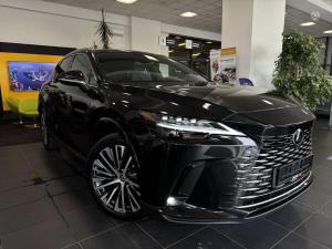 Melns Lexus RX 450h 2024 Viļņa, ar dzinēja tilpumu 2.49 L un nobraukumu 24 tūkst. km par 67989 €, foto 20 vietnē AUTOMOTO.COM.LV