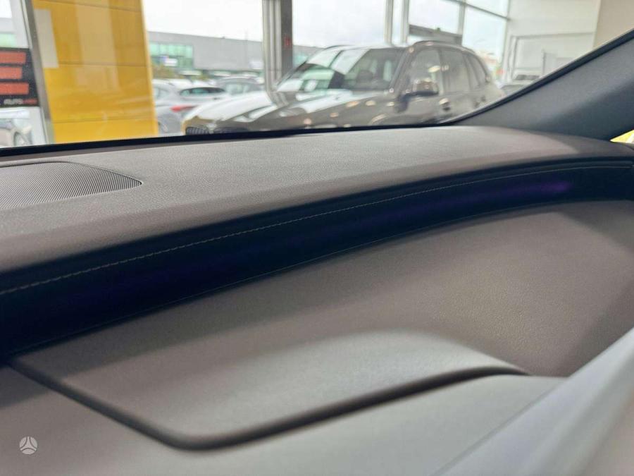 Melns Lexus RX 450h 2024 Viļņa, ar dzinēja tilpumu 2.49 L un nobraukumu 24 tūkst. km par 67989 €, foto 28 vietnē AUTOMOTO.COM.LV
