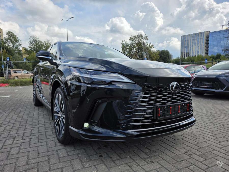 Melns Lexus RX 450h 2024 Viļņa, ar dzinēja tilpumu 2.49 L un nobraukumu 25 tūkst. km par 65900 €, foto 1 vietnē AUTOMOTO.COM.LV