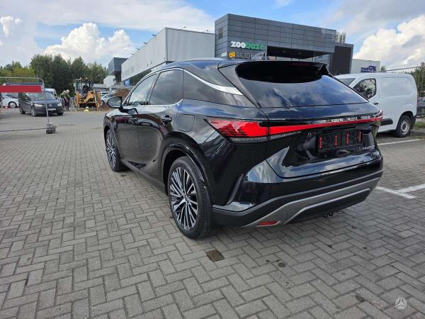 Черный Лексус RX 450h 2024 в Вильнюс, объемом двигателя 2.49 л и пробегом 25 тыс. км за 65900 €, фото 7 на AUTOMOTO.COM.LV