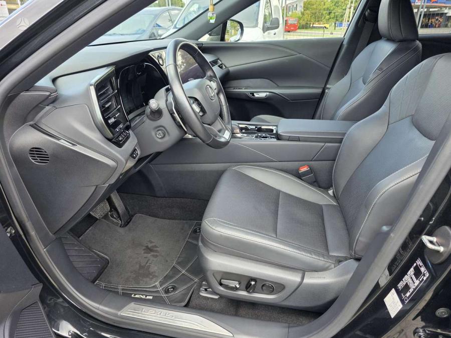Melns Lexus RX 450h 2024 Viļņa, ar dzinēja tilpumu 2.49 L un nobraukumu 25 tūkst. km par 65900 €, foto 15 vietnē AUTOMOTO.COM.LV