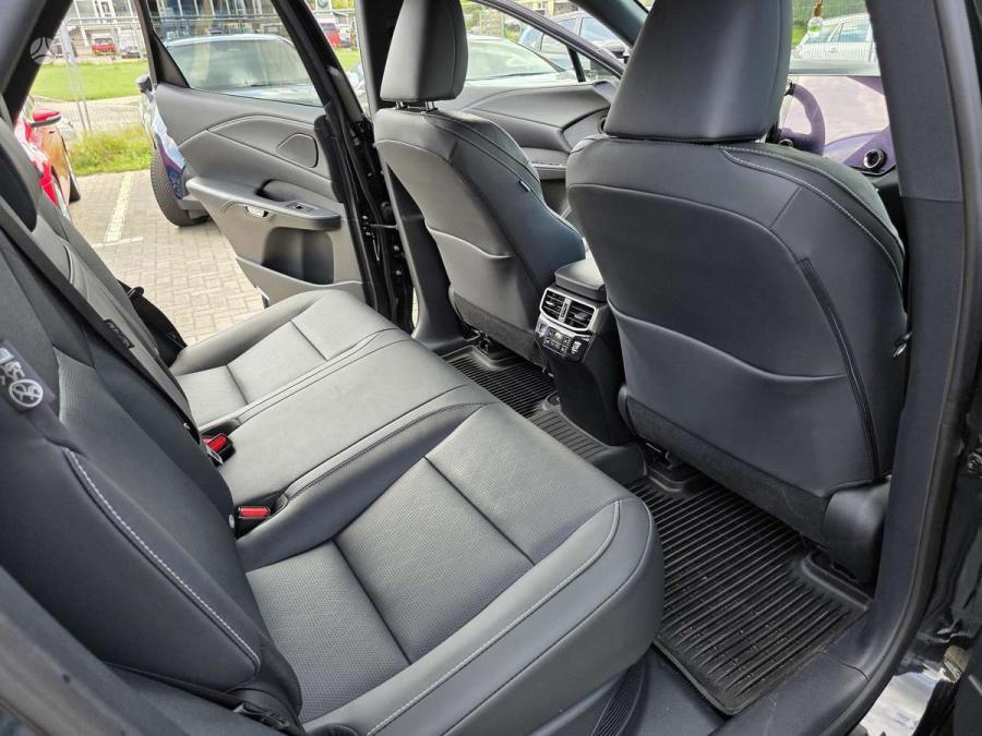 Melns Lexus RX 450h 2024 Viļņa, ar dzinēja tilpumu 2.49 L un nobraukumu 25 tūkst. km par 65900 €, foto 17 vietnē AUTOMOTO.COM.LV