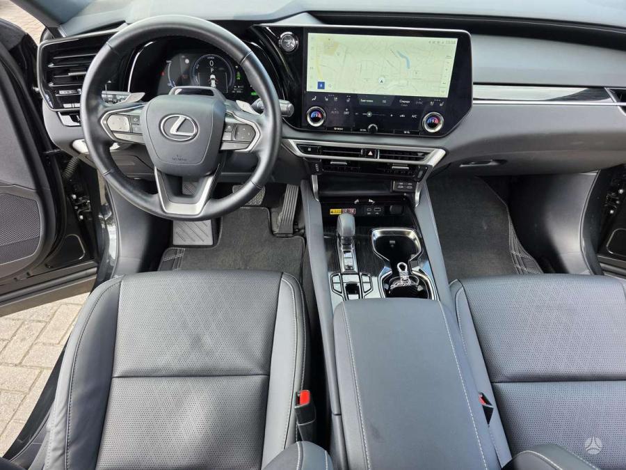 Melns Lexus RX 450h 2024 Viļņa, ar dzinēja tilpumu 2.49 L un nobraukumu 25 tūkst. km par 65900 €, foto 21 vietnē AUTOMOTO.COM.LV