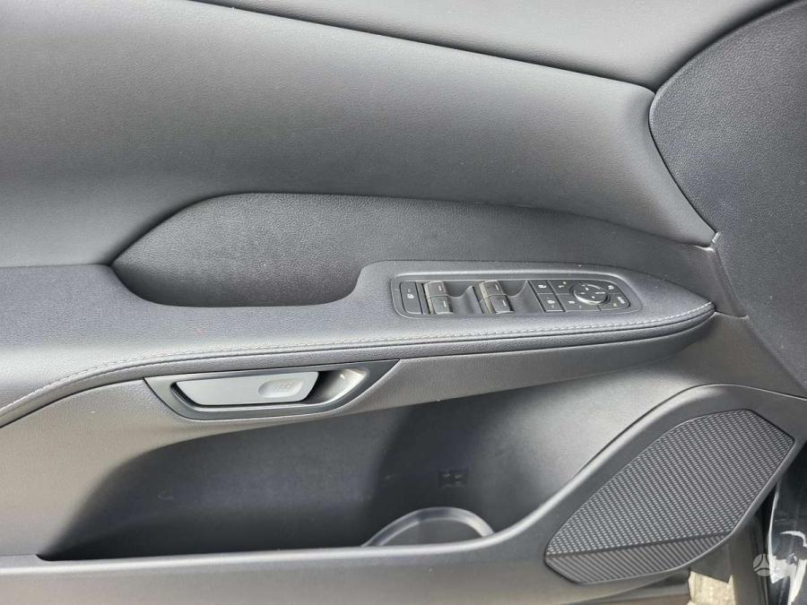 Melns Lexus RX 450h 2024 Viļņa, ar dzinēja tilpumu 2.49 L un nobraukumu 25 tūkst. km par 65900 €, foto 22 vietnē AUTOMOTO.COM.LV