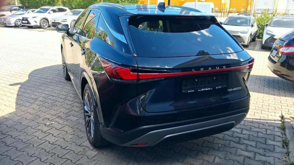 Melns Lexus RX 450h 2024 Viļņa, ar dzinēja tilpumu 2.49 L un nobraukumu 24 tūkst. km par 68500 €, foto 4 vietnē AUTOMOTO.COM.LV