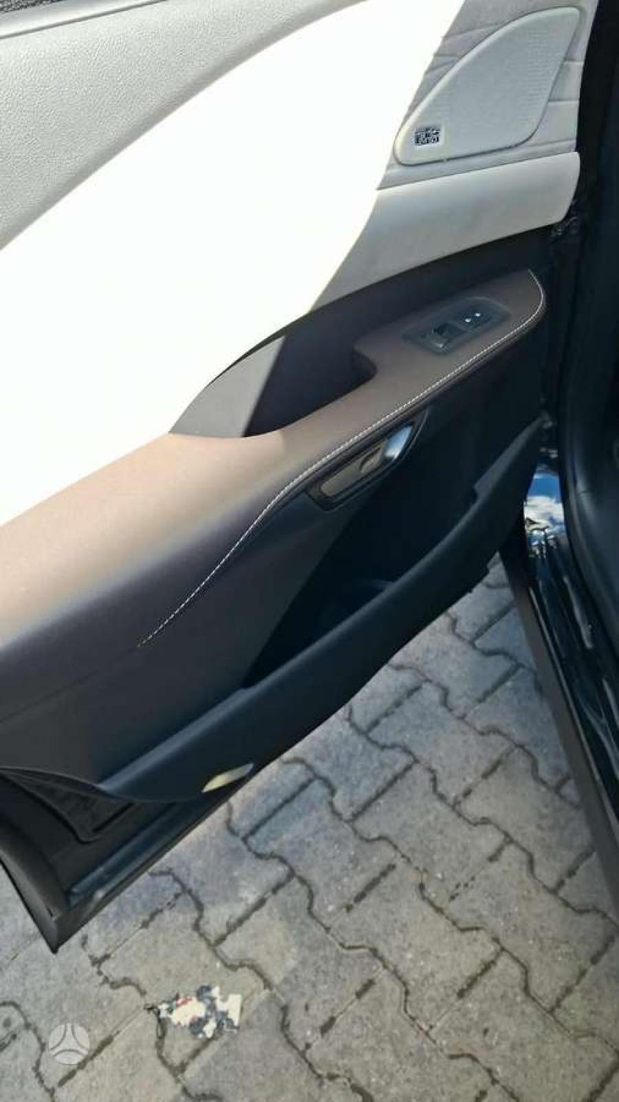 Black Lexus RX 450h 2024 in Vilnius, with an engine capacity of 2.49 L and mileage of 24 thousand km for 68500 €, photo 13 on AUTOMOTO.COM.LV