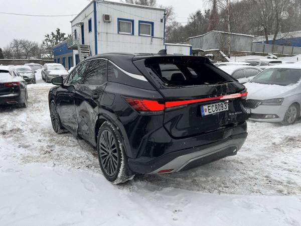 Melns Lexus RX 450h 2025 Kauņa, ar dzinēja tilpumu 2.49 L un nobraukumu 17 tūkst. km par 48900 €, foto 3 vietnē AUTOMOTO.COM.LV