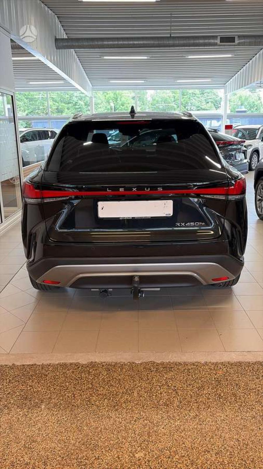 Melns Lexus RX 450h 2025 Viļņa, ar dzinēja tilpumu 2.49 L un nobraukumu 5 tūkst. km par 79900 €, foto 7 vietnē AUTOMOTO.COM.LV