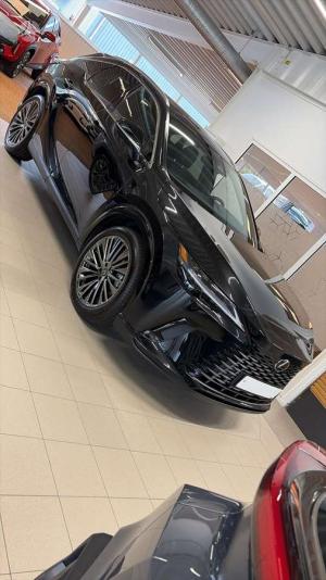 Melns Lexus RX 450h 2025 Viļņa, ar dzinēja tilpumu 2.49 L un nobraukumu 5 tūkst. km par 79900 €, foto 9 vietnē AUTOMOTO.COM.LV