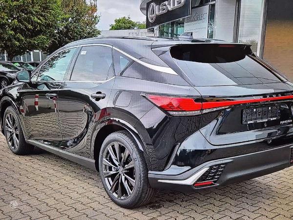 Melns Lexus RX 450h 2026 Viļņa, ar dzinēja tilpumu 2.50 L un nobraukumu 30 tūkst. km par 76990 €, foto 3 vietnē AUTOMOTO.COM.LV