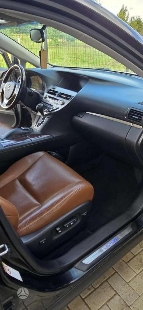 Melns Lexus RX 450h 2012 Viļņa, ar dzinēja tilpumu 3.50 L un nobraukumu 301 tūkst. km par 13000 €, foto 7 vietnē AUTOMOTO.COM.LV