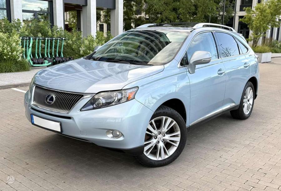 Blue Lexus RX 450h 2010 in Vilnius, with an engine capacity of 3.50 L and mileage of 114 thousand km for 10859 €, photo 1 on AUTOMOTO.COM.LV
