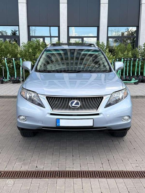 Синий Лексус RX 450h 2010 в Вильнюс, объемом двигателя 3.50 л и пробегом 114 тыс. км за 10859 €, фото 4 на AUTOMOTO.COM.LV