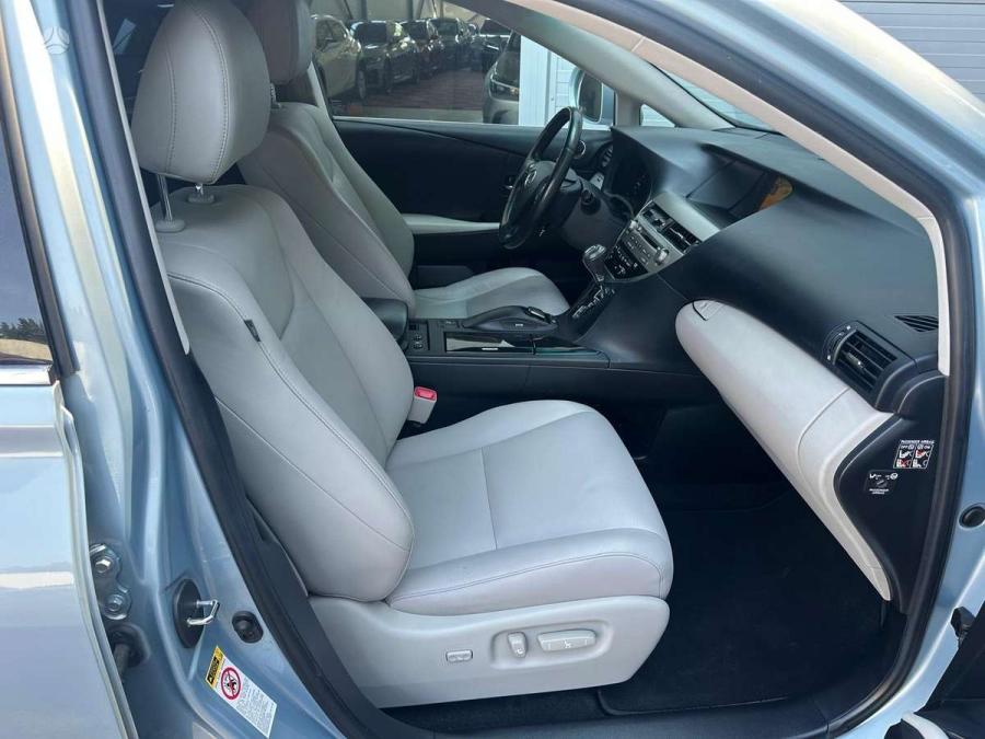 Zils Lexus RX 450h 2010 Viļņa, ar dzinēja tilpumu 3.46 L un nobraukumu 176 tūkst. km par 13800 €, foto 18 vietnē AUTOMOTO.COM.LV