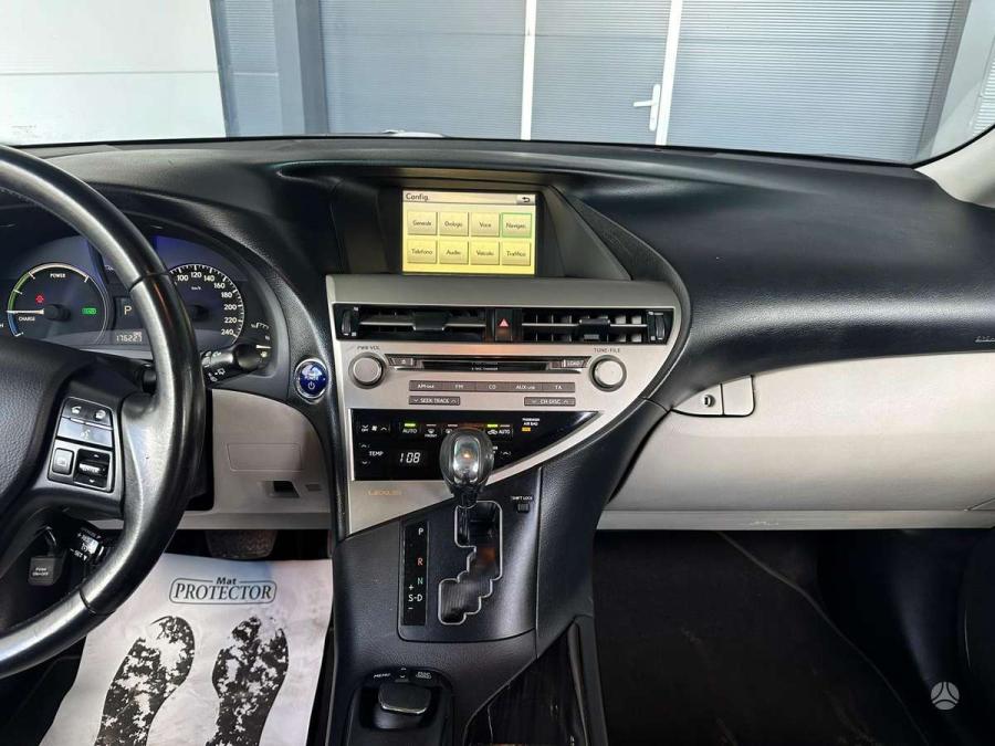 Zils Lexus RX 450h 2010 Viļņa, ar dzinēja tilpumu 3.46 L un nobraukumu 176 tūkst. km par 13800 €, foto 26 vietnē AUTOMOTO.COM.LV