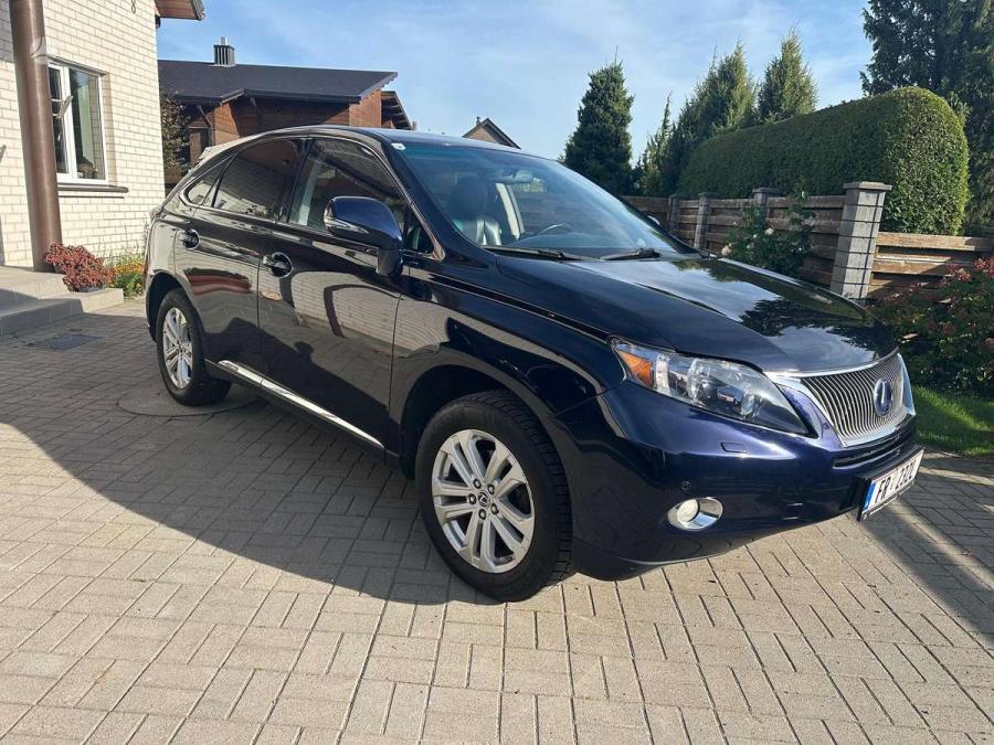 Blue Lexus RX 450h 2010 in Kaunas, with an engine capacity of 3.46 L and mileage of 228 thousand km for 11300 €, photo 1 on AUTOMOTO.COM.LV