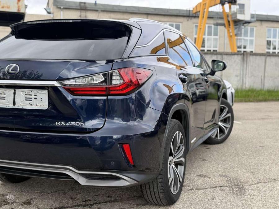 Blue Lexus RX 450h 2016 in Vilnius, with an engine capacity of 3.46 L and mileage of 175 thousand km for 26400 €, photo 12 on AUTOMOTO.COM.LV