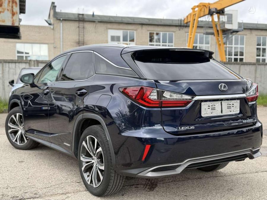 Blue Lexus RX 450h 2016 in Vilnius, with an engine capacity of 3.46 L and mileage of 175 thousand km for 26400 €, photo 14 on AUTOMOTO.COM.LV