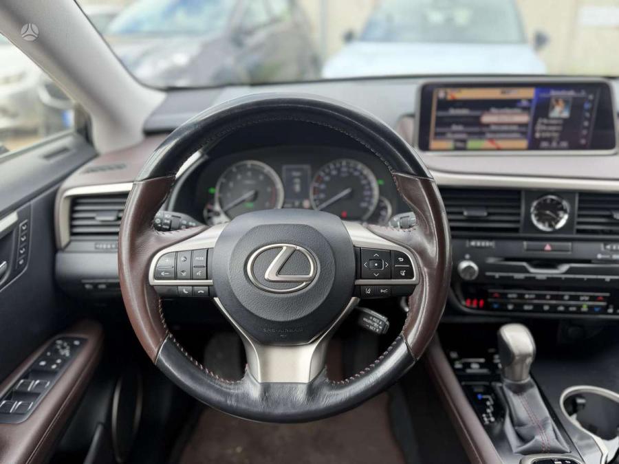 Blue Lexus RX 450h 2016 in Vilnius, with an engine capacity of 3.46 L and mileage of 175 thousand km for 26400 €, photo 24 on AUTOMOTO.COM.LV