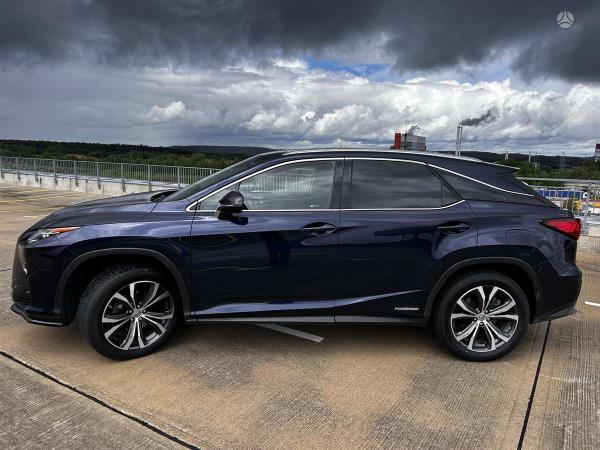 Blue Lexus RX 450h 2016 in Vilnius, with an engine capacity of 3.46 L and mileage of 144 thousand km for 27000 €, photo 7 on AUTOMOTO.COM.LV