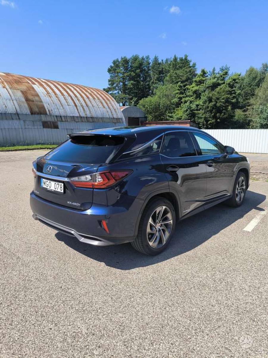 Blue Lexus RX 450h 2017 in Utena, with an engine capacity of 3.46 L and mileage of 276 thousand km for 23800 €, photo 5 on AUTOMOTO.COM.LV