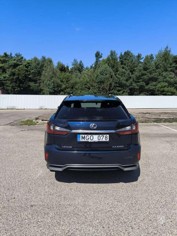 Blue Lexus RX 450h 2017 in Utena, with an engine capacity of 3.46 L and mileage of 276 thousand km for 23800 €, photo 6 on AUTOMOTO.COM.LV