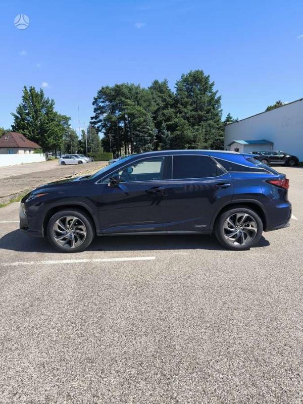 Blue Lexus RX 450h 2017 in Utena, with an engine capacity of 3.46 L and mileage of 276 thousand km for 23800 €, photo 8 on AUTOMOTO.COM.LV