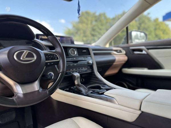 Zils Lexus RX 450h 2017 Marijampole, ar dzinēja tilpumu 3.46 L un nobraukumu 256 tūkst. km par 23000 €, foto 10 vietnē AUTOMOTO.COM.LV
