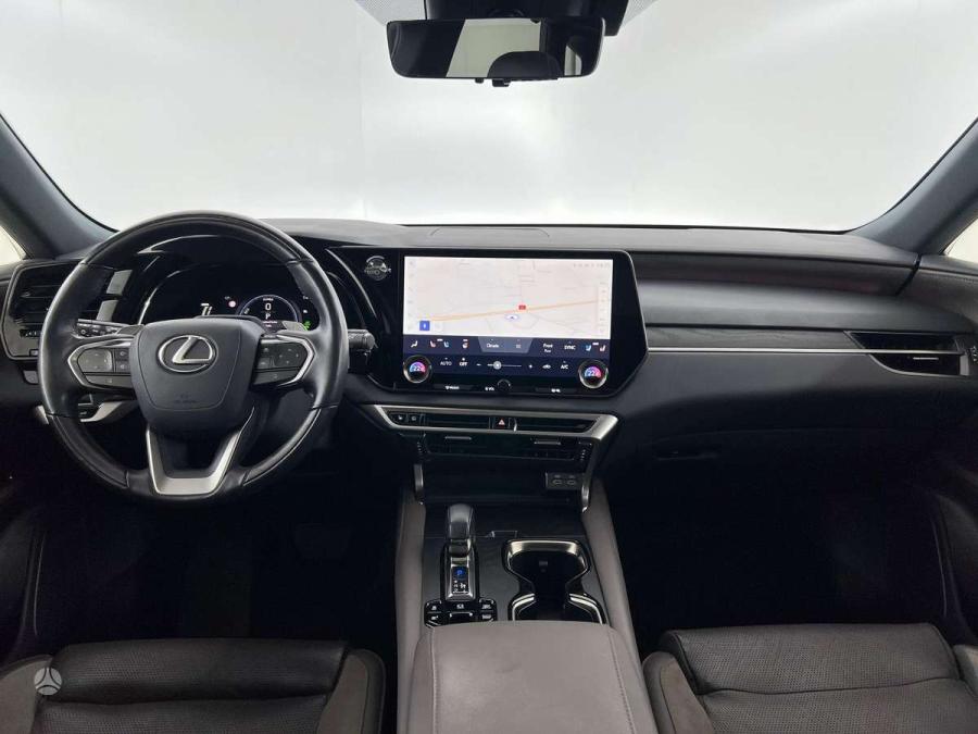 Blue Lexus RX 450h 2023 in Vilnius, with an engine capacity of 2.49 L and mileage of 51 thousand km for 64900 €, photo 9 on AUTOMOTO.COM.LV