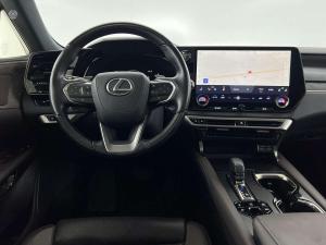 Blue Lexus RX 450h 2023 in Vilnius, with an engine capacity of 2.49 L and mileage of 51 thousand km for 64900 €, photo 10 on AUTOMOTO.COM.LV
