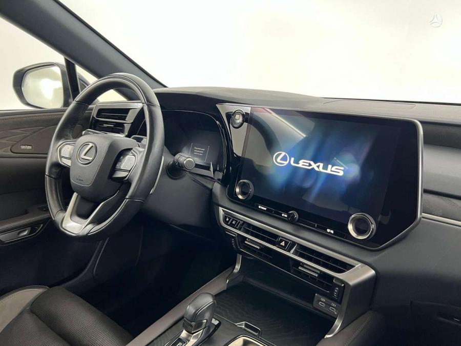 Blue Lexus RX 450h 2023 in Vilnius, with an engine capacity of 2.49 L and mileage of 51 thousand km for 64900 €, photo 15 on AUTOMOTO.COM.LV