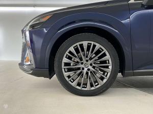 Blue Lexus RX 450h 2023 in Vilnius, with an engine capacity of 2.49 L and mileage of 51 thousand km for 64900 €, photo 16 on AUTOMOTO.COM.LV