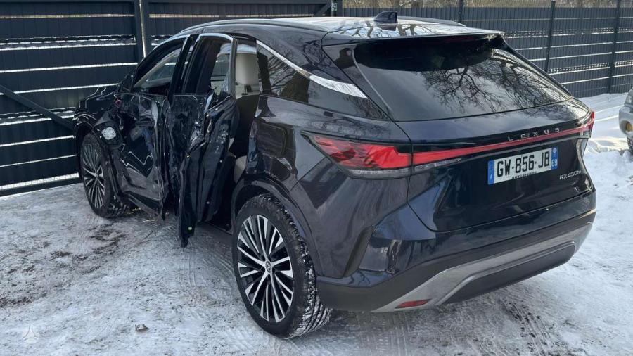 Zils Lexus RX 450h 2024 Jonava, ar dzinēja tilpumu 2.49 L un nobraukumu 16 tūkst. km par 45000 €, foto 7 vietnē AUTOMOTO.COM.LV