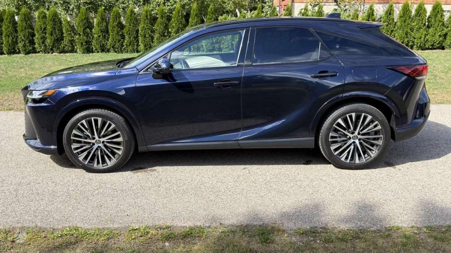 Zils Lexus RX 450h 2024 Jonava, ar dzinēja tilpumu 2.49 L un nobraukumu 17 tūkst. km par 68700 €, foto 5 vietnē AUTOMOTO.COM.LV