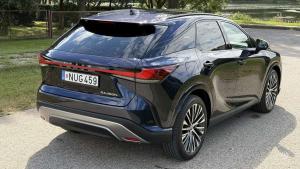 Zils Lexus RX 450h 2024 Jonava, ar dzinēja tilpumu 2.49 L un nobraukumu 17 tūkst. km par 68700 €, foto 8 vietnē AUTOMOTO.COM.LV
