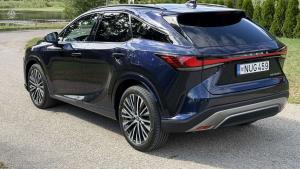 Zils Lexus RX 450h 2024 Jonava, ar dzinēja tilpumu 2.49 L un nobraukumu 17 tūkst. km par 68700 €, foto 14 vietnē AUTOMOTO.COM.LV