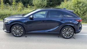 Zils Lexus RX 450h 2024 Jonava, ar dzinēja tilpumu 2.49 L un nobraukumu 17 tūkst. km par 62500 €, foto 11 vietnē AUTOMOTO.COM.LV