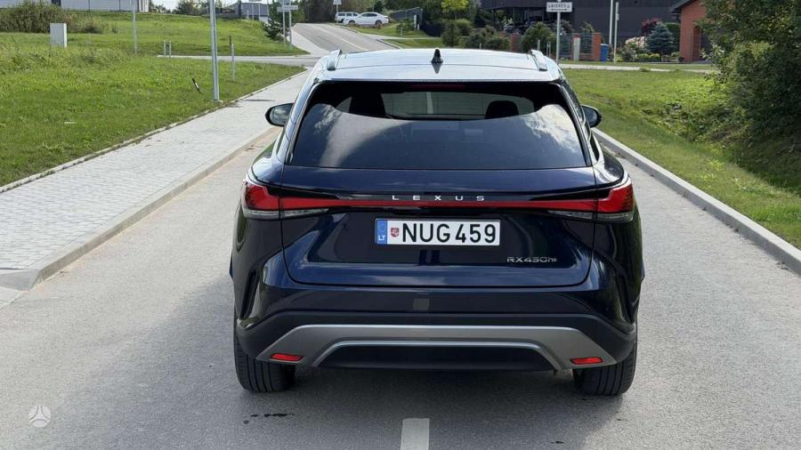 Zils Lexus RX 450h 2024 Jonava, ar dzinēja tilpumu 2.49 L un nobraukumu 17 tūkst. km par 62500 €, foto 13 vietnē AUTOMOTO.COM.LV