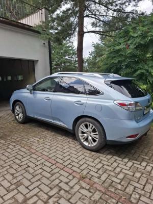 Zils Lexus RX 450h 2010 Viļņa, ar dzinēja tilpumu 3.50 L un nobraukumu 259 tūkst. km par 9600 €, foto 3 vietnē AUTOMOTO.COM.LV