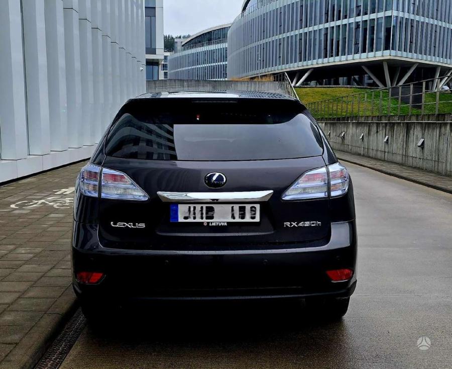 Brown Lexus RX 450h 2009 in Vilnius, with an engine capacity of 3.50 L and mileage of 400 thousand km for 7700 €, photo 6 on AUTOMOTO.COM.LV